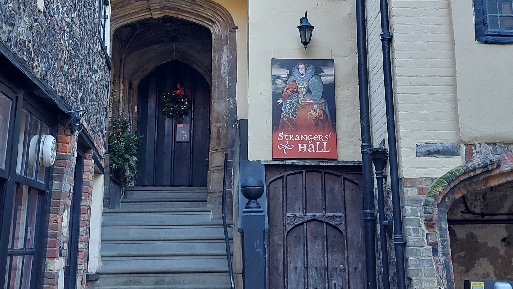 Strangers, Refugees and the Making of Norwich - The Shoebox Experiences